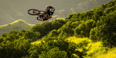 Sôs Coch Sinema: RETURN TO EARTH - MOMA Machynlleth